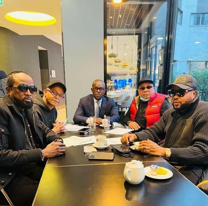 Wenge Musica BCBG 4X4 en concert au Stade des Martyrs - Arts.cd