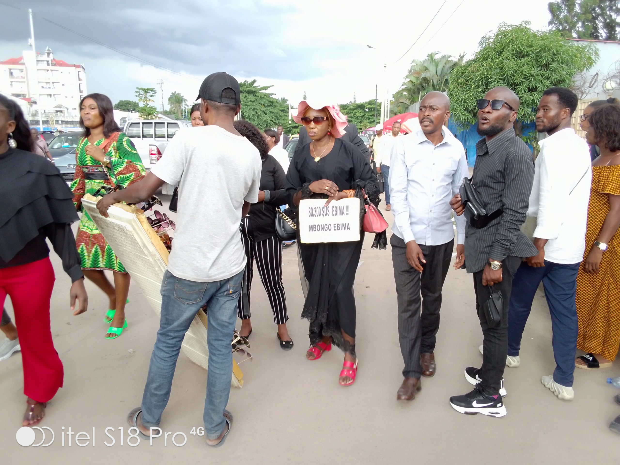 SOCODA : Des coopérateurs dans la rue pour exiger les assemblées ...