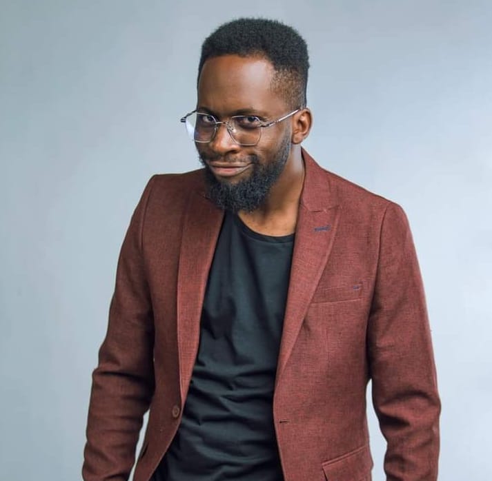 Découverte : Herman Amisi, cap vers la Grande Croisade du rire ! - Arts.cd